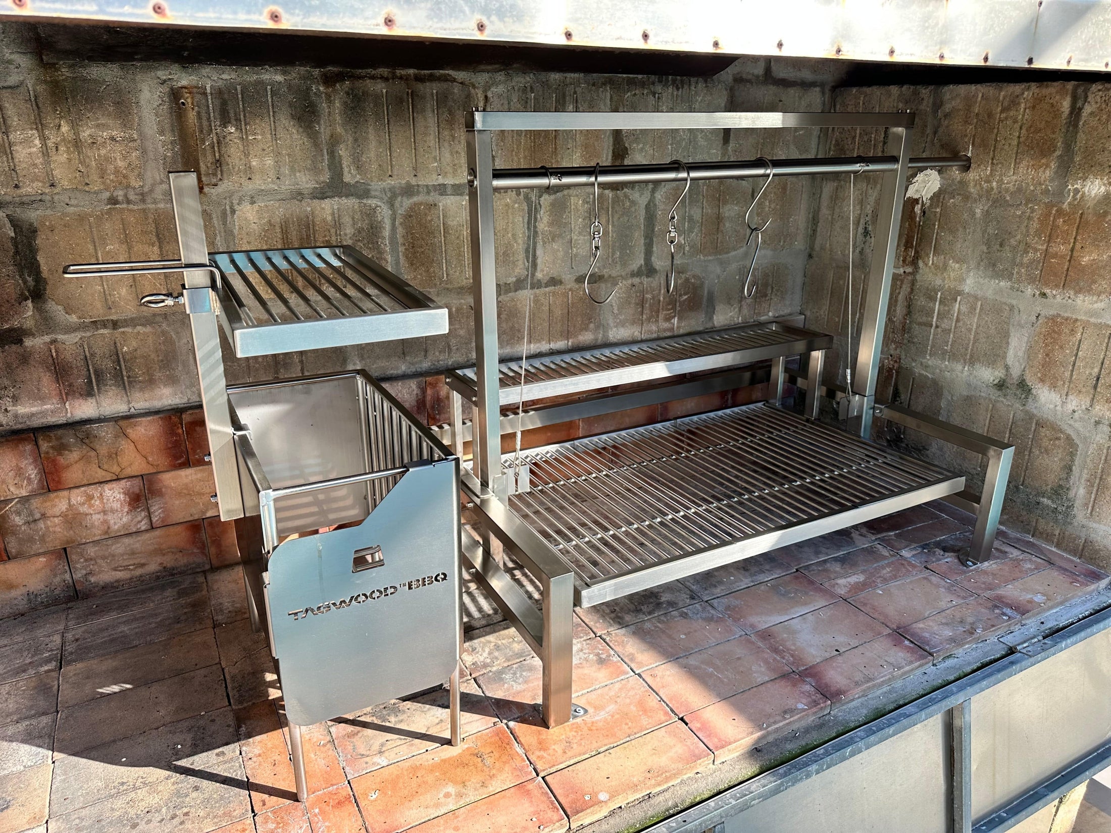 Large Adjustable Grate – Designed for Tagwood BBQ09SS