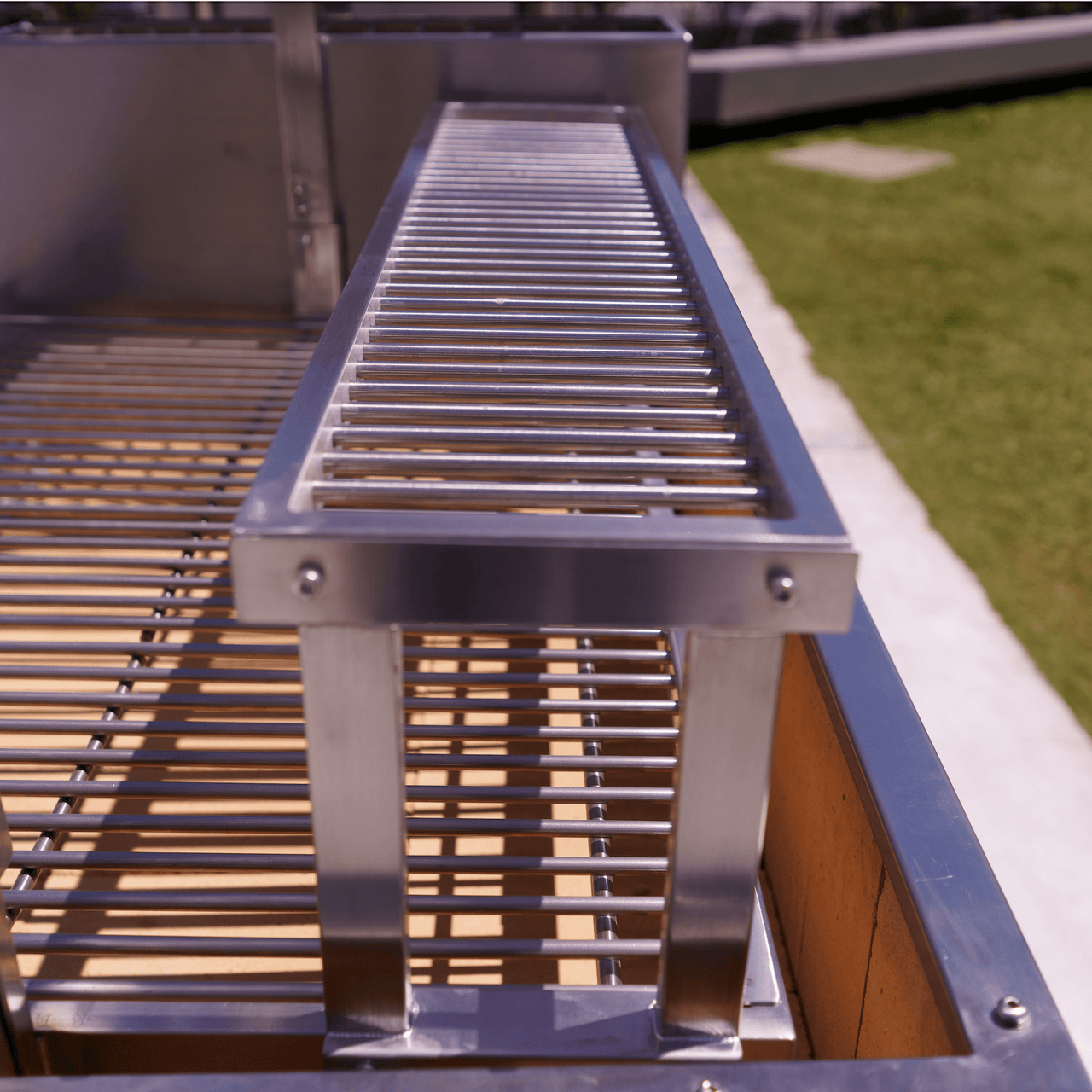 V-Shaped Grill Insert – Compatible with 5 Tagwood Models – TAGWOOD BBQ